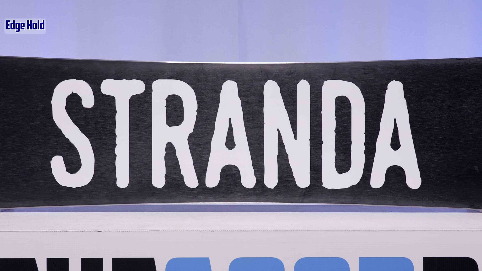 Stranda Descender 2024-2025 Snowboard Review (with video)